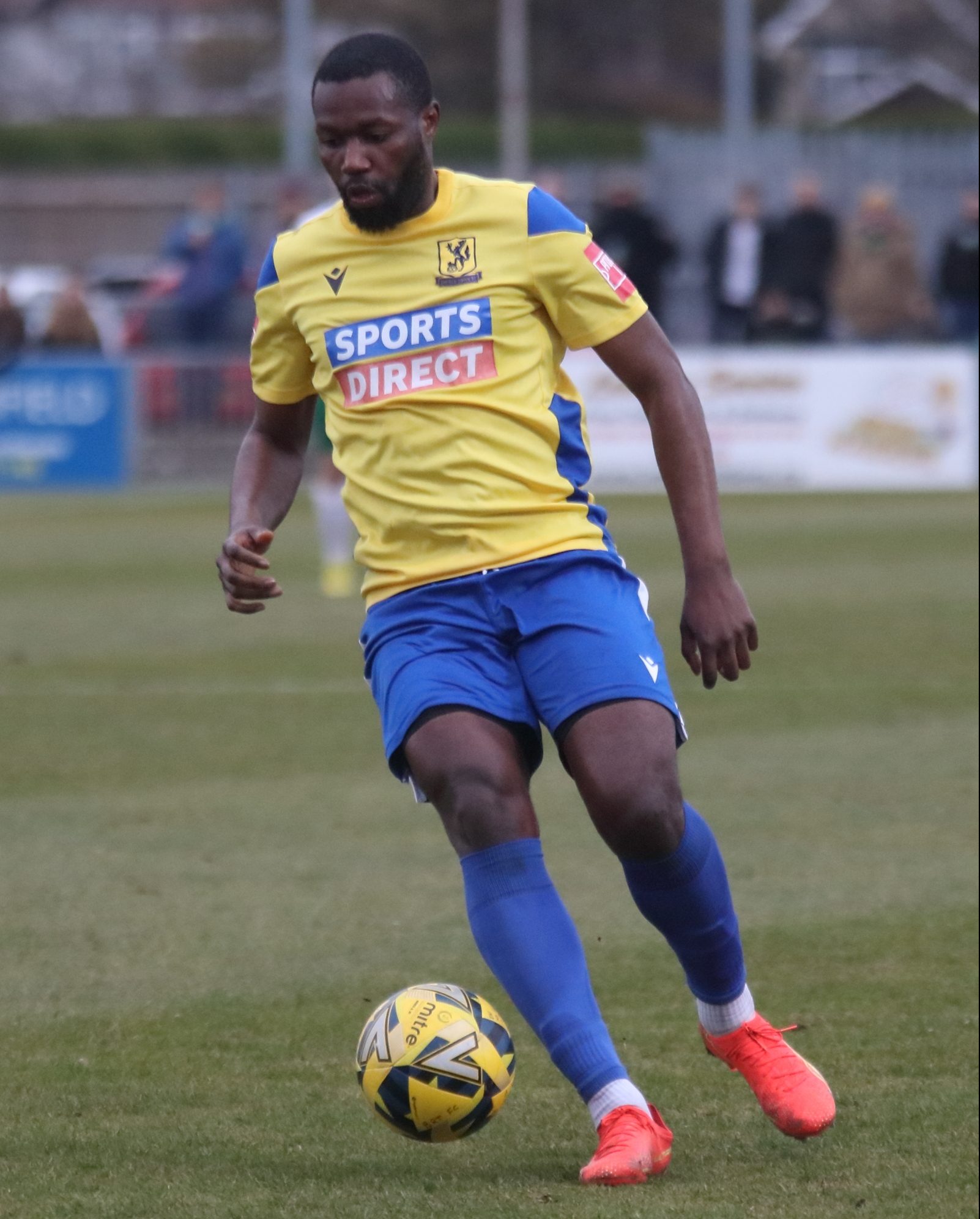 Mo Kamara – Enfield Town FC