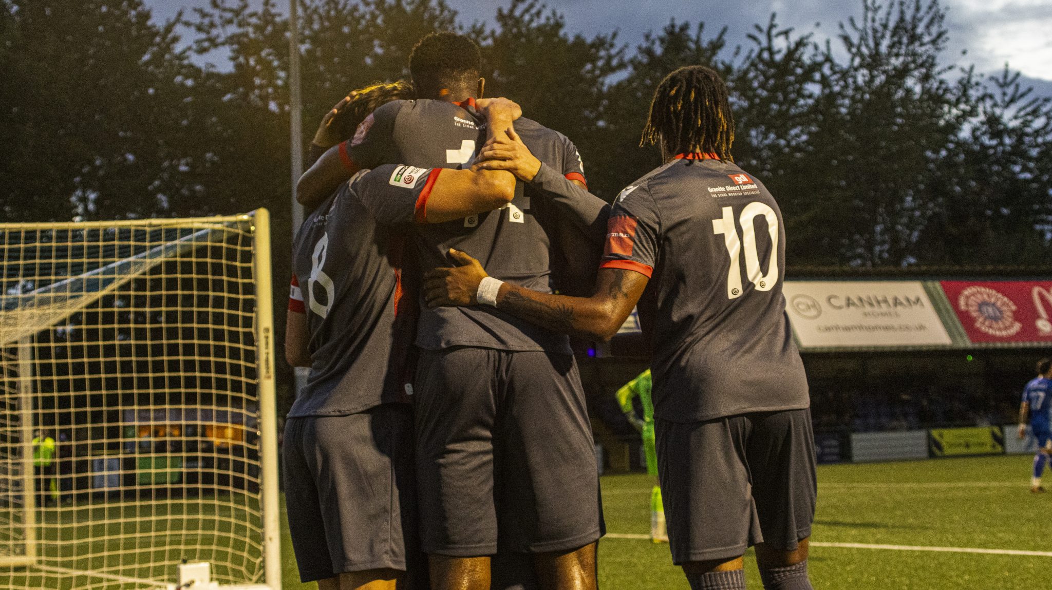 Town Clip Angels’ Wings – Enfield Town FC