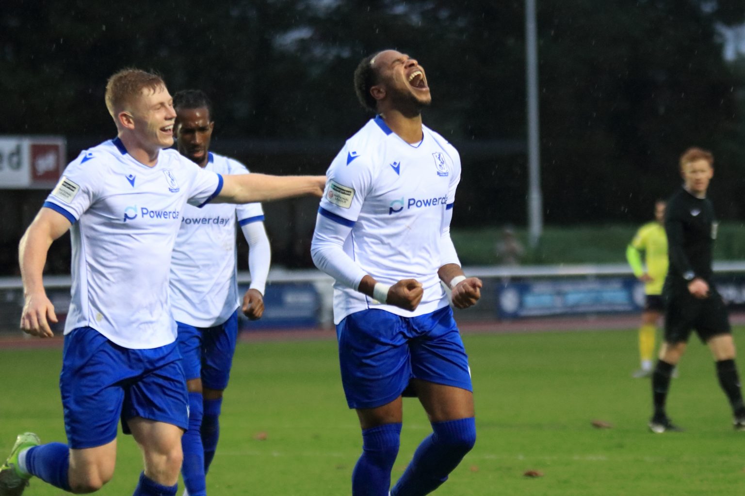 Towners’ Slump Ends In Style – Enfield Town FC